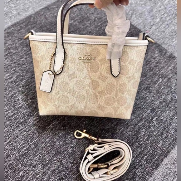 Coach | Bags | Coachs New Minicity Small Tote Crossbody Dumpling Bag ...